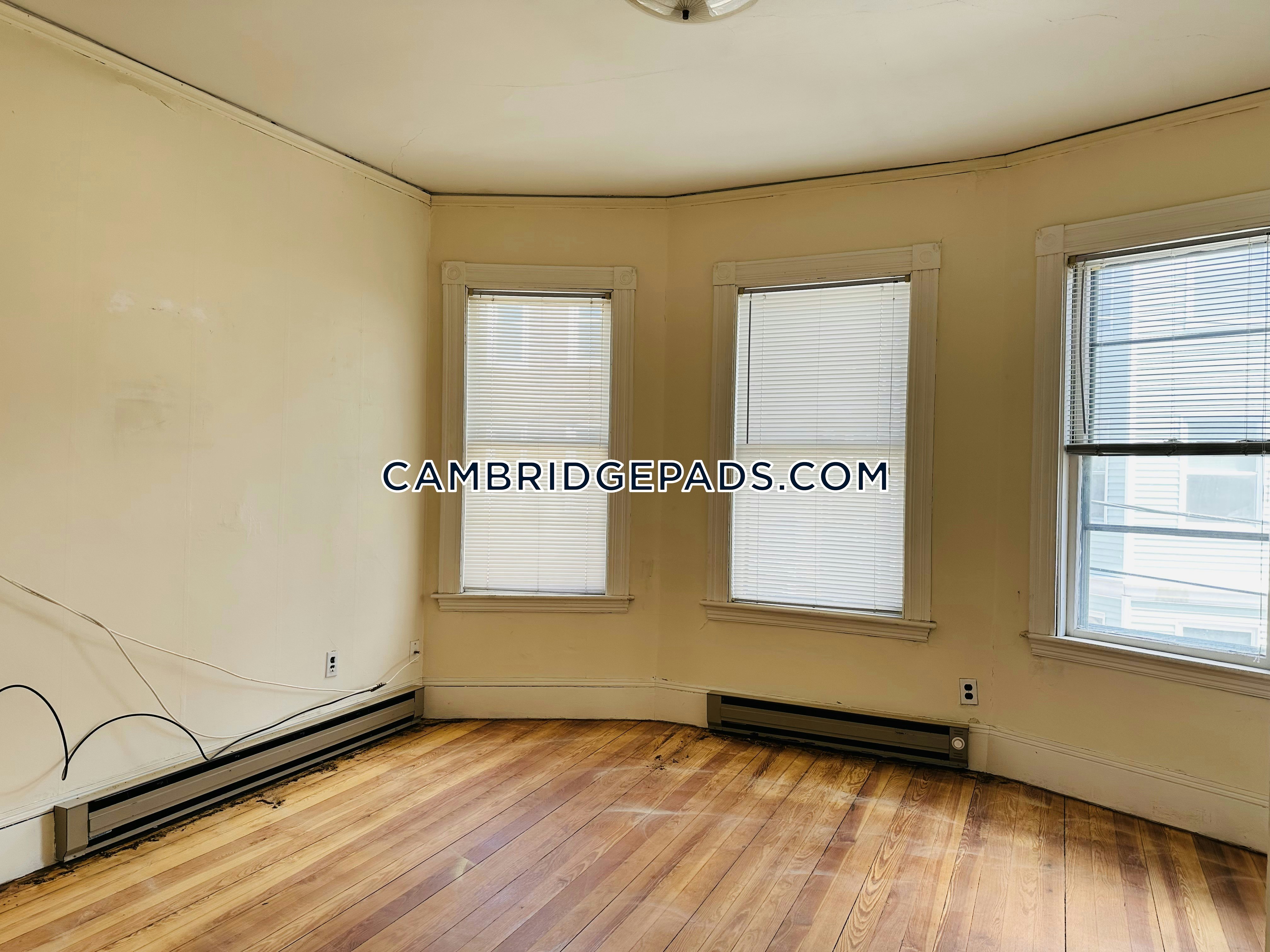 Cambridge 3 Beds 1 Bath Inman Square - $3,300